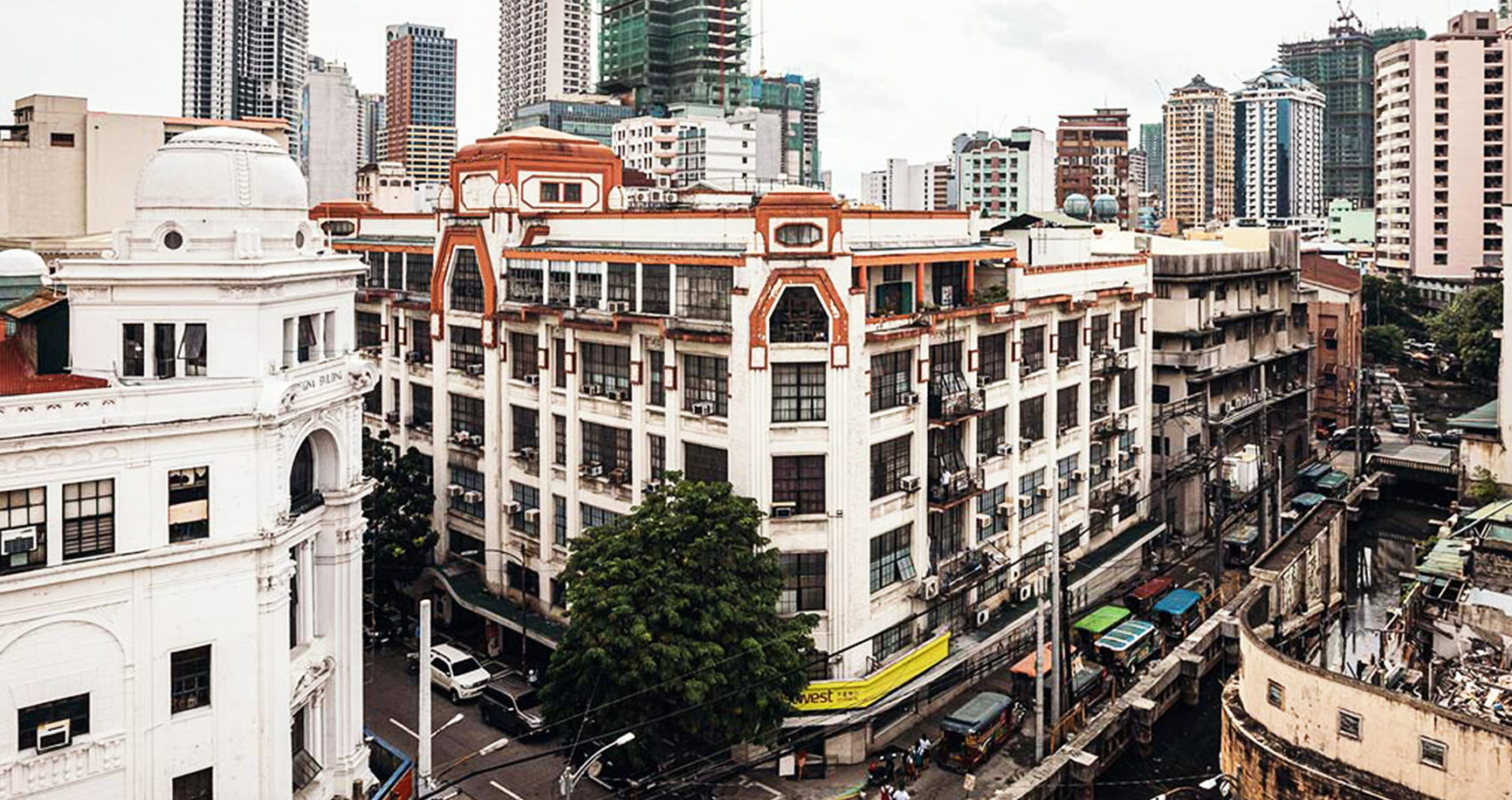 Escolta Street – virtual.reality.travel